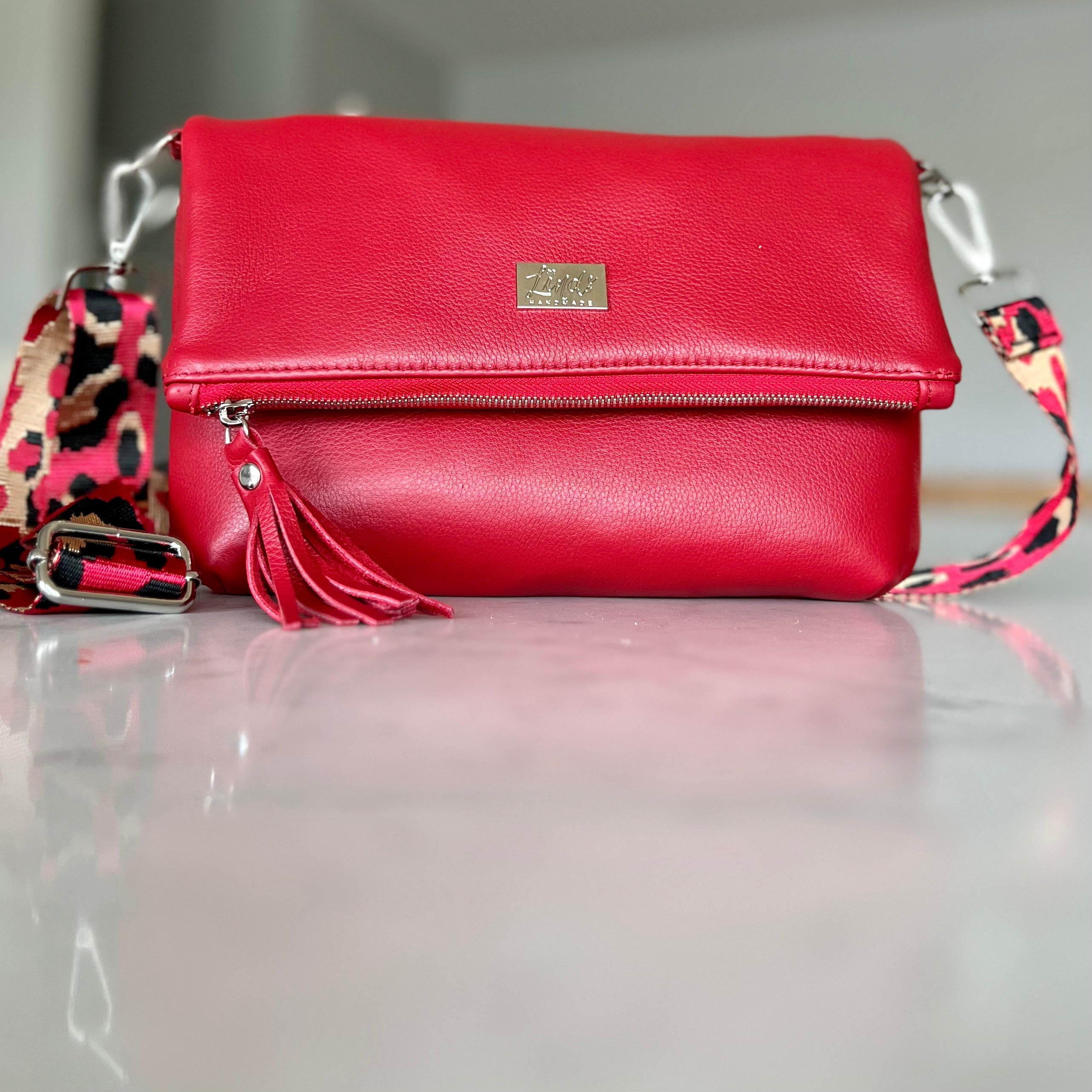 Fiona Foldover PAPER PATTERN (includes vidoe!) – Linds Handmade Designs